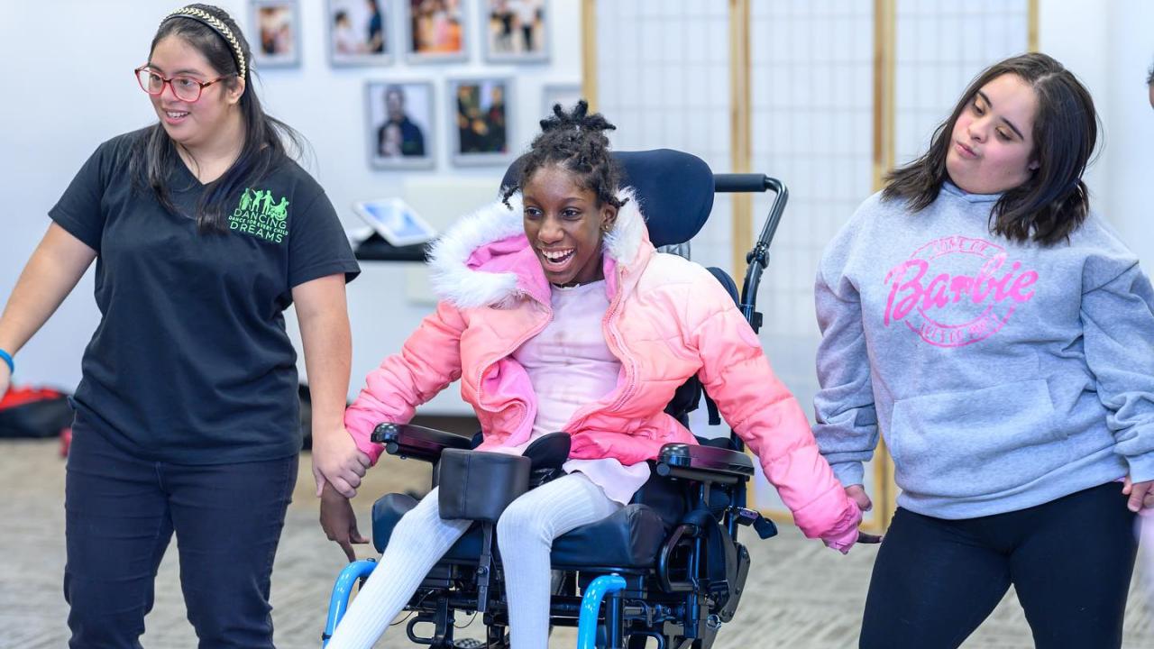 Adaptive Dance Class with Dancing Dreams | Weinberg Family Cerebral ...